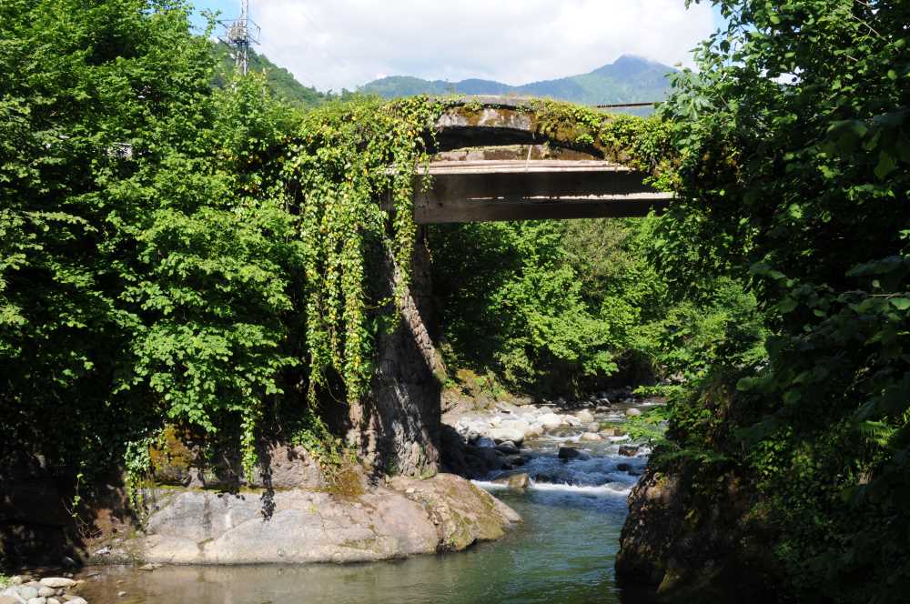 derecik köyü köprüsü artvin
