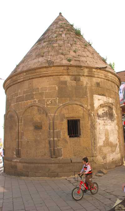 Cimcime Sultan Kümbeti